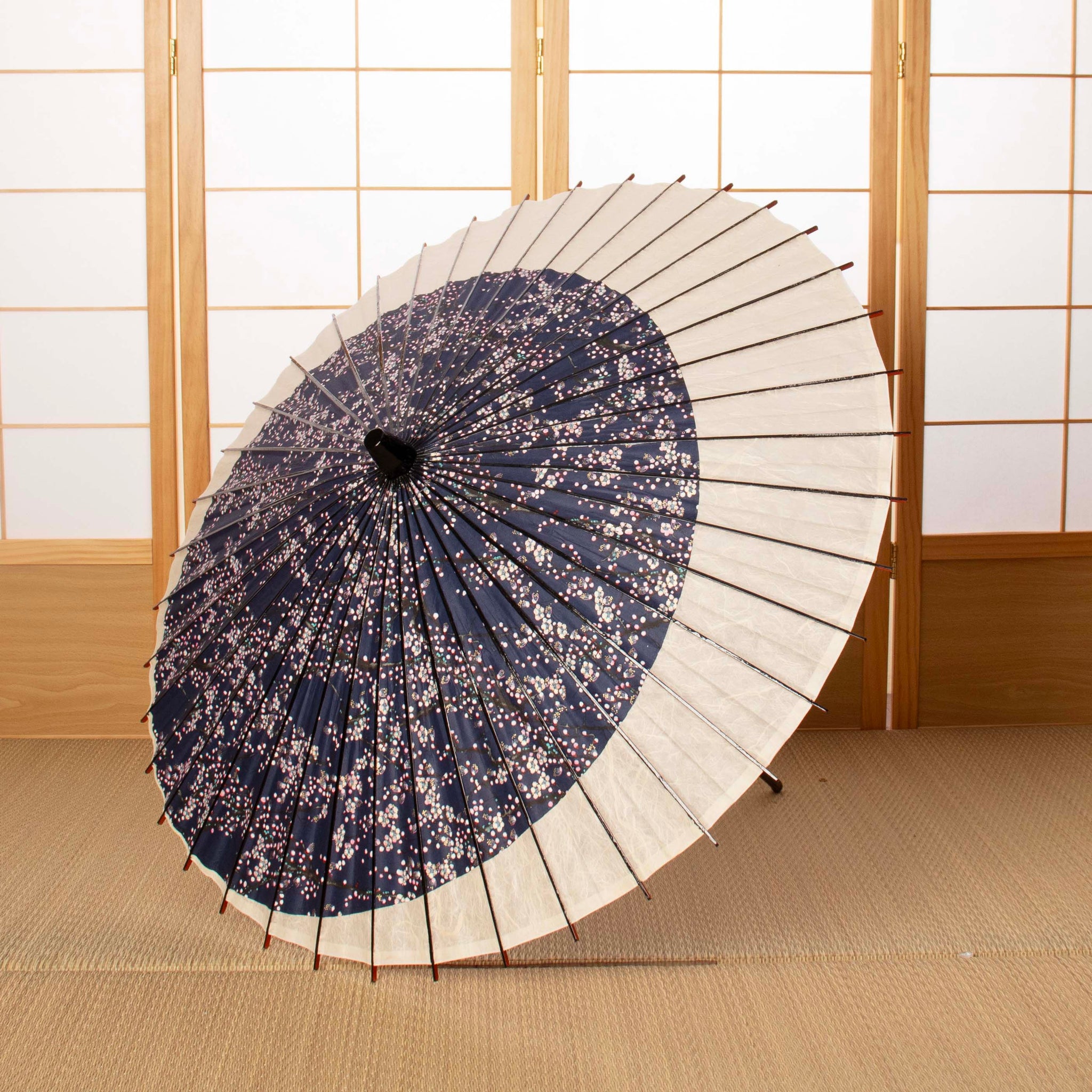 Ryusui Red and white plum/Gold color Kyoto style Yuzen - Kyoto Wagasa ...